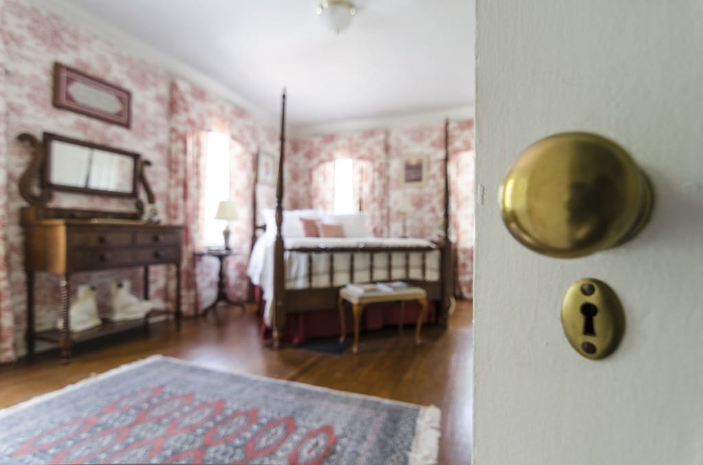 Neel Reid Historic Country Estate on Farm Land Near Atlanta