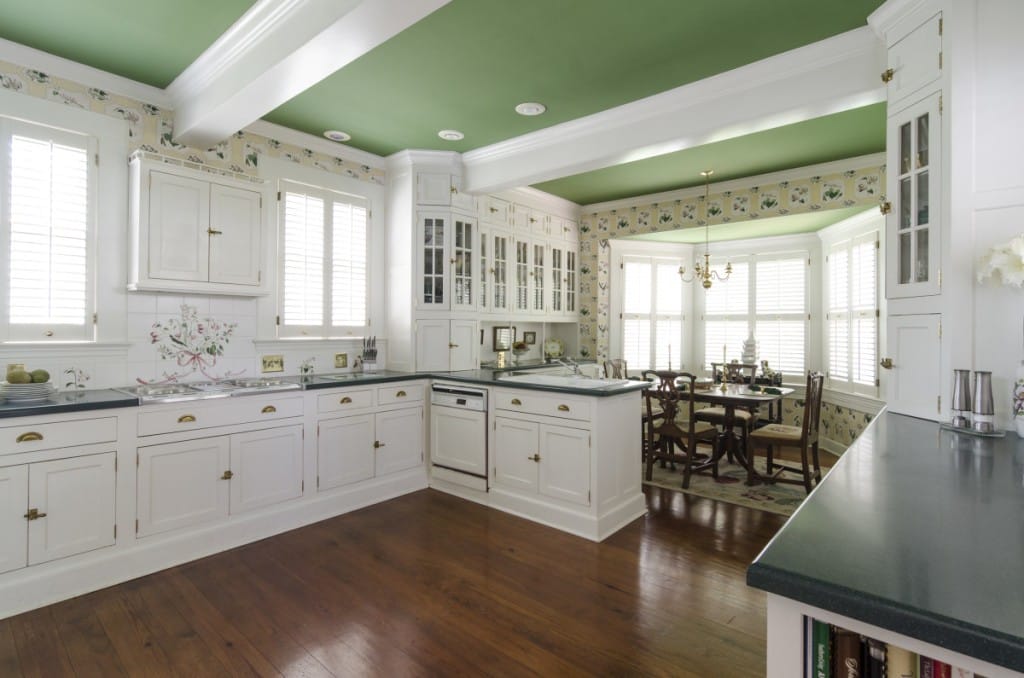 Neel Reid Historic Country Estate on Farm Land Near Atlanta