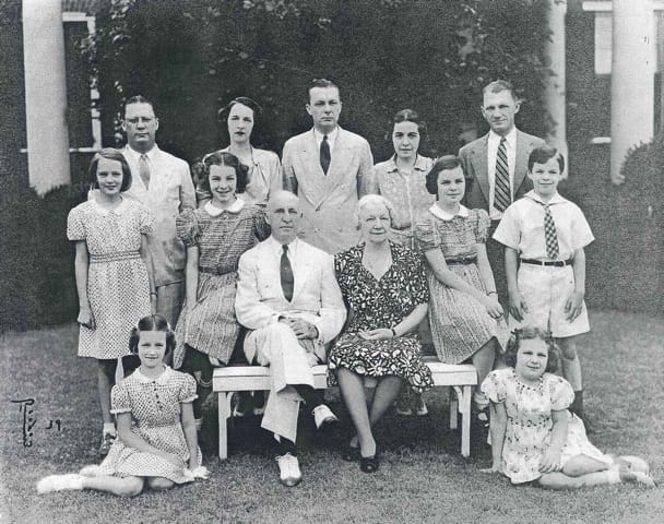 “A Wonderful Time To Be Alive” – The History of The Knollwood Estate ...