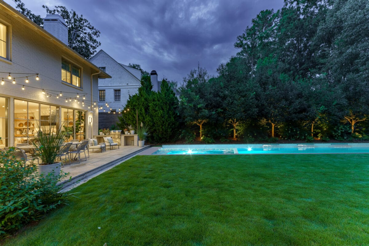 Gorgeous Custom Home in Haynes Manor - Buckhead